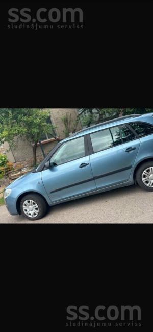 Blue Skoda Fabia 2008 in Riga, with an engine capacity of 1.20 L and mileage of 238 thousand km for 1050 €, photo 4 on AUTOMOTO.COM.LV