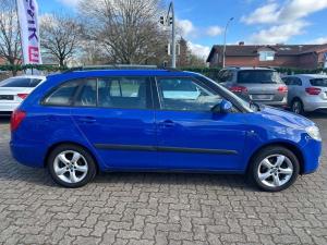 Zils Skoda Fabia 2009 Viļņa, ar dzinēja tilpumu 1.39 L un nobraukumu 240 tūkst. km par 2499 €, foto 6 vietnē AUTOMOTO.COM.LV