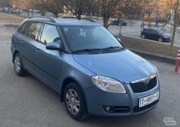 Blue Skoda Fabia 2009 in Vilnius, with an engine capacity of 1.60 L and mileage of 235 thousand km for 2350 €, photo 1 on AUTOMOTO.COM.LV