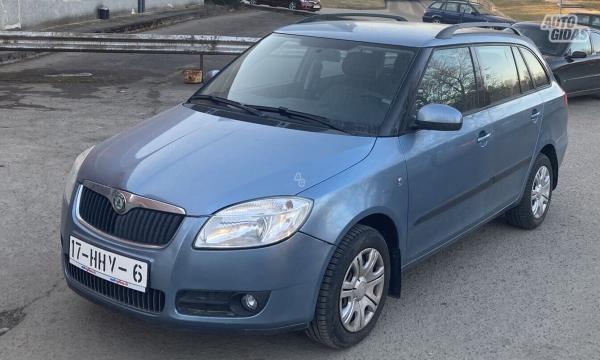 Blue Skoda Fabia 2009 in Vilnius, with an engine capacity of 1.60 L and mileage of 235 thousand km for 2350 €, photo 4 on AUTOMOTO.COM.LV