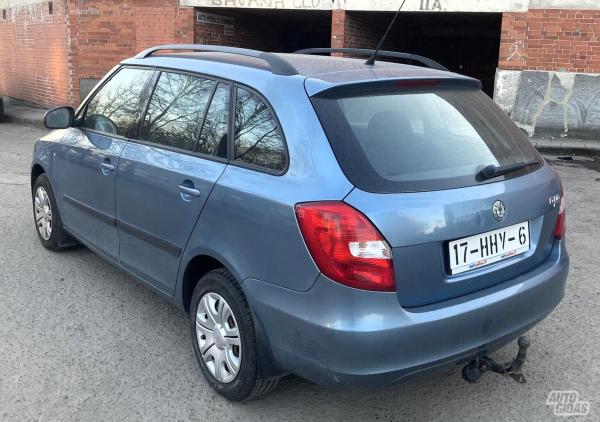 Zils Skoda Fabia 2009 Viļņa, ar dzinēja tilpumu 1.60 L un nobraukumu 232 tūkst. km par 2250 €, foto 3 vietnē AUTOMOTO.COM.LV