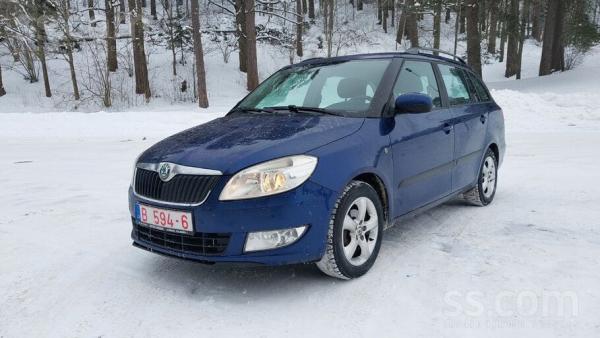 Zils Skoda Fabia 2010 Alūksne, ar dzinēja tilpumu 1.20 L un nobraukumu 0 tūkst. km par 2900 €, foto 1 vietnē AUTOMOTO.COM.LV
