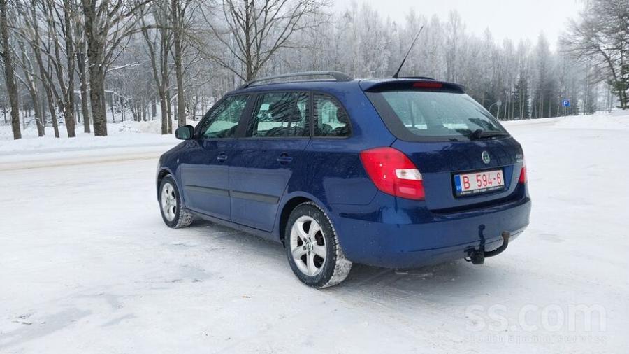 Zils Skoda Fabia 2010 Alūksne, ar dzinēja tilpumu 1.20 L un nobraukumu 0 tūkst. km par 2900 €, foto 6 vietnē AUTOMOTO.COM.LV