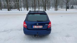Zils Skoda Fabia 2010 Alūksne, ar dzinēja tilpumu 1.20 L un nobraukumu 0 tūkst. km par 2900 €, foto 8 vietnē AUTOMOTO.COM.LV