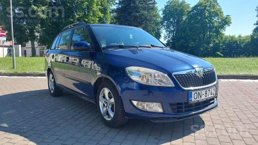 Zils Skoda Fabia 2010 Alūksne, ar dzinēja tilpumu 1.20 L un nobraukumu 0 tūkst. km par 2400 €, foto 4 vietnē AUTOMOTO.COM.LV