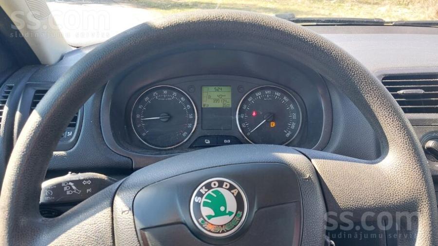 Zils Skoda Fabia 2010 Alūksne, ar dzinēja tilpumu 1.20 L un nobraukumu 0 tūkst. km par 2400 €, foto 15 vietnē AUTOMOTO.COM.LV