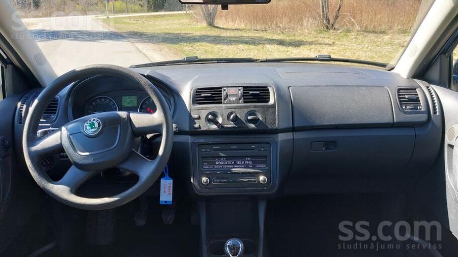Zils Skoda Fabia 2010 Alūksne, ar dzinēja tilpumu 1.20 L un nobraukumu 0 tūkst. km par 2400 €, foto 21 vietnē AUTOMOTO.COM.LV