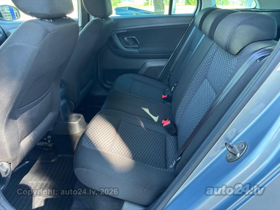 Zils Skoda Fabia 2010 Paide, ar dzinēja tilpumu 1.20 L un nobraukumu 220 tūkst. km par 4490 €, foto 14 vietnē AUTOMOTO.COM.LV