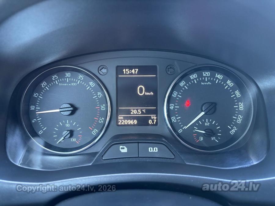 Zils Skoda Fabia 2010 Paide, ar dzinēja tilpumu 1.20 L un nobraukumu 220 tūkst. km par 4490 €, foto 16 vietnē AUTOMOTO.COM.LV