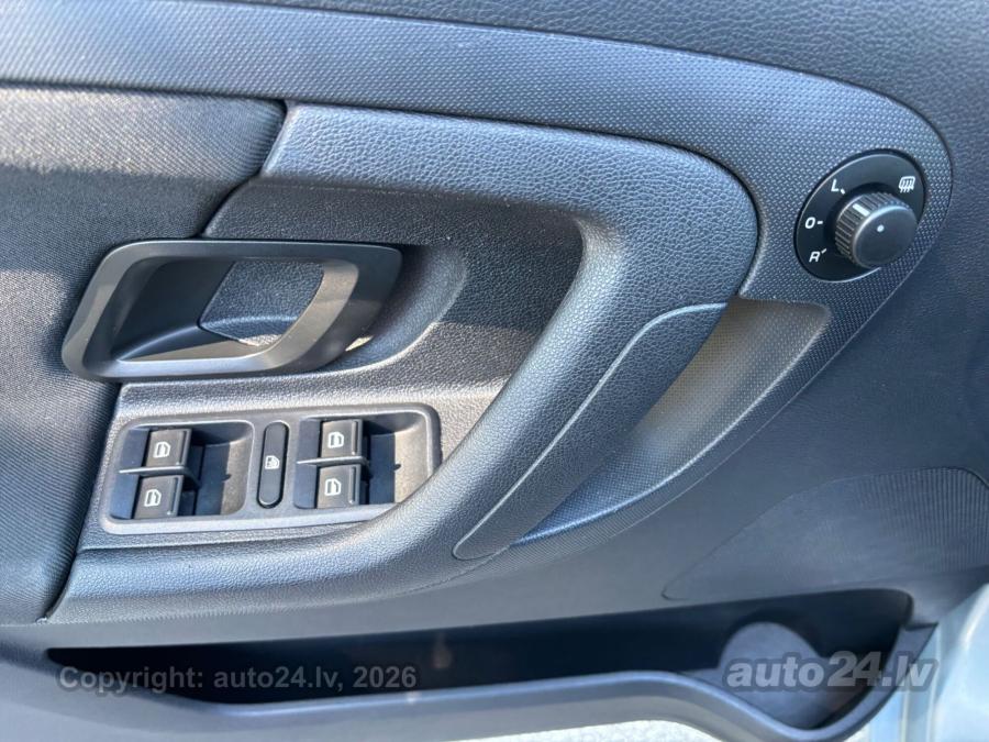 Zils Skoda Fabia 2010 Paide, ar dzinēja tilpumu 1.20 L un nobraukumu 220 tūkst. km par 4490 €, foto 19 vietnē AUTOMOTO.COM.LV