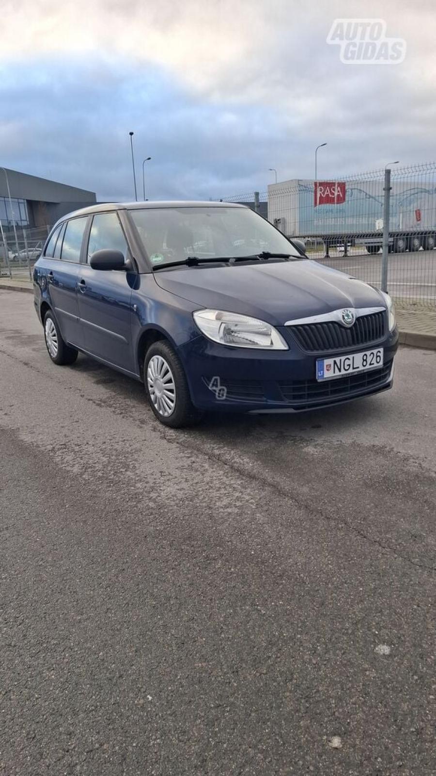 Blue Skoda Fabia 2012 in Kaunas, with an engine capacity of 1.60 L and mileage of 237 thousand km for 2200 €, photo 1 on AUTOMOTO.COM.LV
