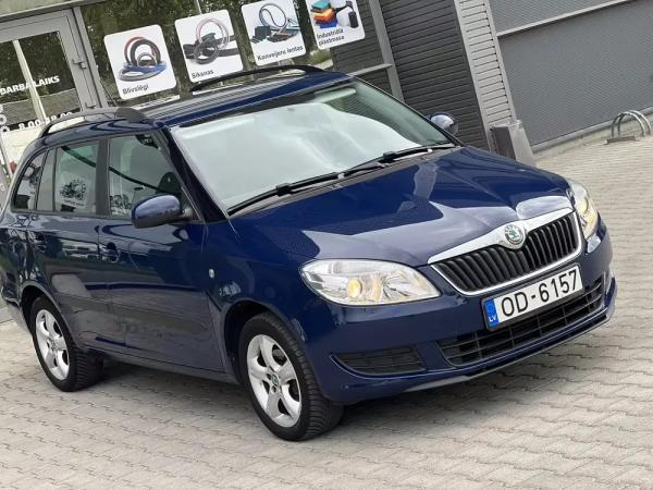 Blue Skoda Fabia 2012 in Jekabpils, with an engine capacity of 1.60 L and mileage of 169 thousand km for 4450 €, photo 5 on AUTOMOTO.COM.LV