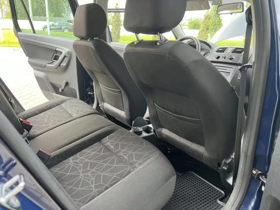 Zils Skoda Fabia 2012 Jēkabpils, ar dzinēja tilpumu 1.60 L un nobraukumu 169 tūkst. km par 4450 €, foto 19 vietnē AUTOMOTO.COM.LV