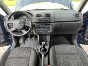 Zils Skoda Fabia 2012 Jēkabpils, ar dzinēja tilpumu 1.60 L un nobraukumu 169 tūkst. km par 4450 €, foto 25 vietnē AUTOMOTO.COM.LV