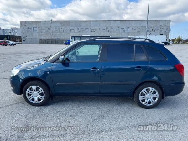 Blue Skoda Fabia 2012 in Tallinn, with an engine capacity of 1.20 L and mileage of 100 thousand km for 4400 €, photo 6 on AUTOMOTO.COM.LV