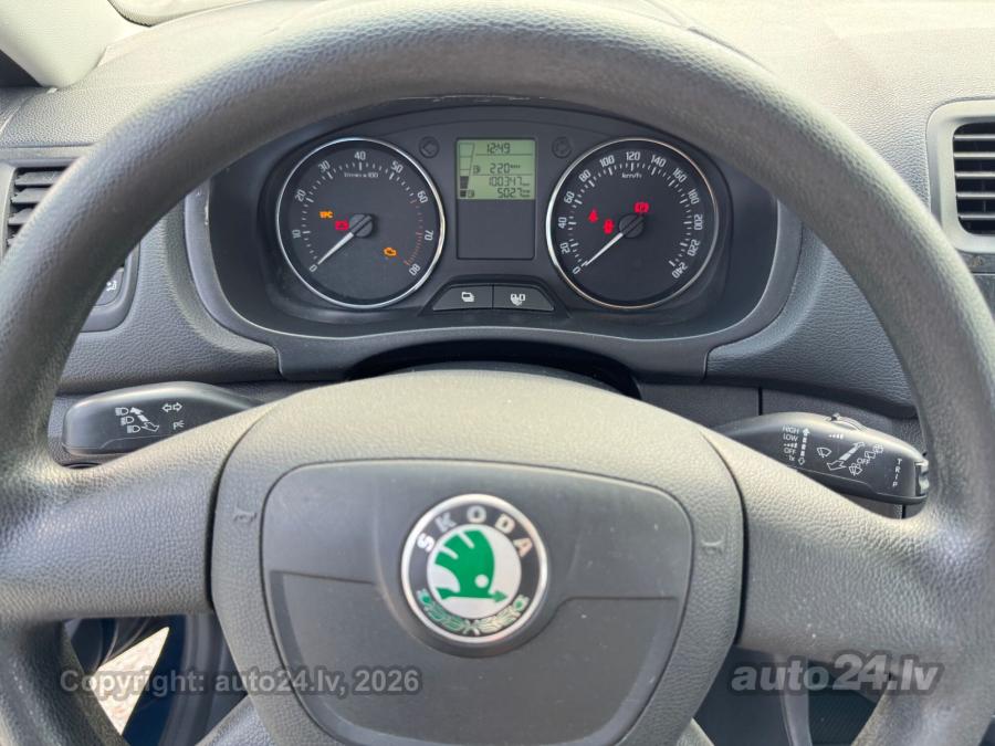 Zils Skoda Fabia 2012 Tallina, ar dzinēja tilpumu 1.20 L un nobraukumu 100 tūkst. km par 4400 €, foto 14 vietnē AUTOMOTO.COM.LV