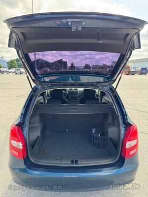 Zils Skoda Fabia 2012 Tallina, ar dzinēja tilpumu 1.20 L un nobraukumu 100 tūkst. km par 4400 €, foto 16 vietnē AUTOMOTO.COM.LV