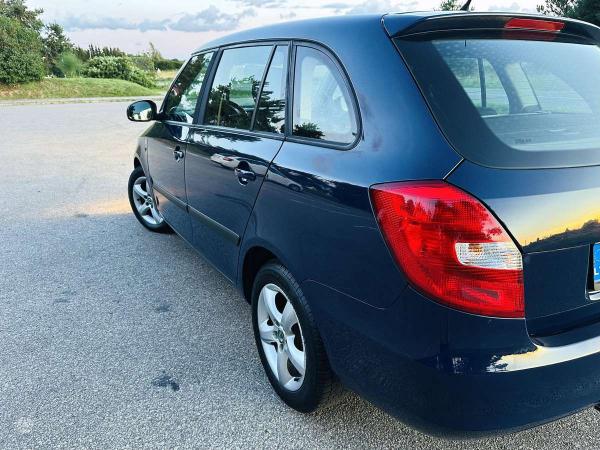 Blue Skoda Fabia 2012 in Kaisiadorys, with an engine capacity of 1.20 L and mileage of 217 thousand km for 2450 €, photo 7 on AUTOMOTO.COM.LV