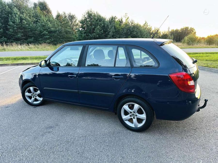 Blue Skoda Fabia 2012 in Kaisiadorys, with an engine capacity of 1.20 L and mileage of 217 thousand km for 2450 €, photo 17 on AUTOMOTO.COM.LV