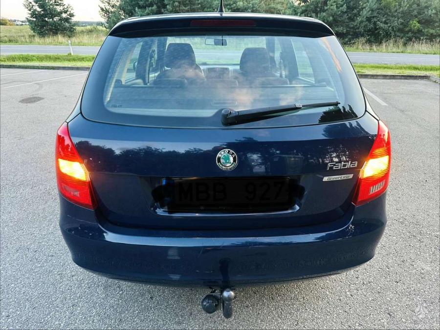 Blue Skoda Fabia 2012 in Kaisiadorys, with an engine capacity of 1.20 L and mileage of 217 thousand km for 2450 €, photo 22 on AUTOMOTO.COM.LV