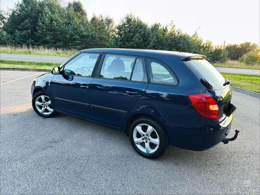 Blue Skoda Fabia 2012 in Kaisiadorys, with an engine capacity of 1.20 L and mileage of 217 thousand km for 2450 €, photo 24 on AUTOMOTO.COM.LV