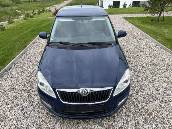 Blue Skoda Fabia 2012 in Alytus, with an engine capacity of 1.60 L and mileage of 244 thousand km for 2999 €, photo 3 on AUTOMOTO.COM.LV