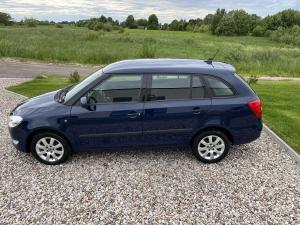 Blue Skoda Fabia 2012 in Alytus, with an engine capacity of 1.60 L and mileage of 244 thousand km for 2999 €, photo 8 on AUTOMOTO.COM.LV