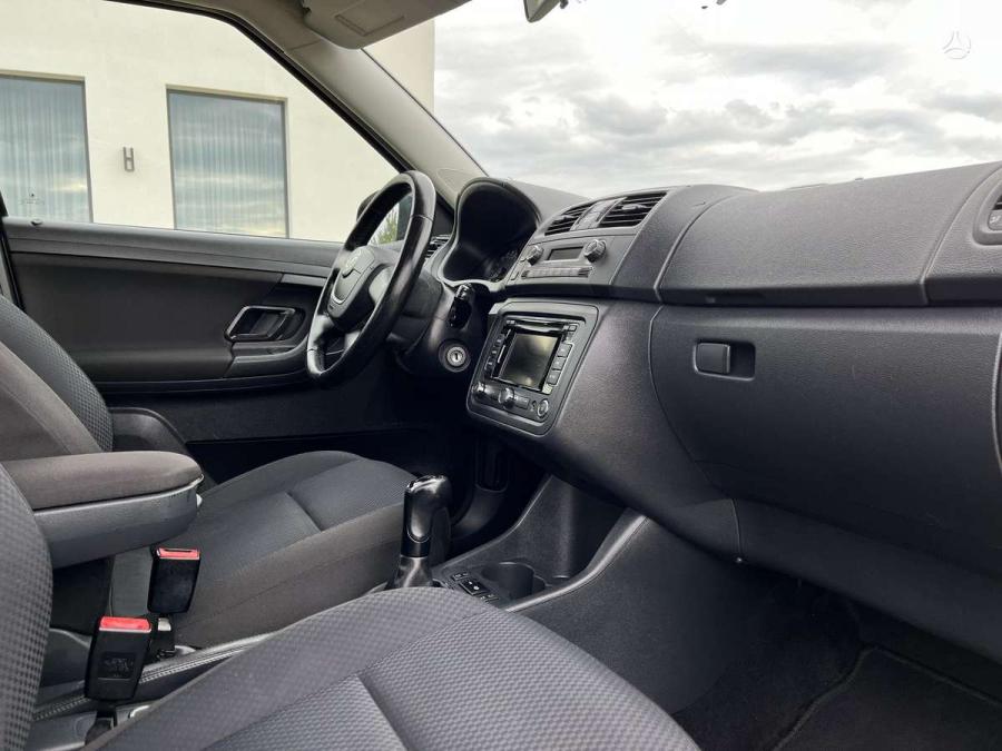 Blue Skoda Fabia 2012 in Alytus, with an engine capacity of 1.60 L and mileage of 244 thousand km for 2999 €, photo 16 on AUTOMOTO.COM.LV