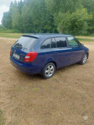 Blue Skoda Fabia 2013 in Vilnius, with an engine capacity of 1.60 L and mileage of 306 thousand km for 2500 €, photo  on AUTOMOTO.COM.LV