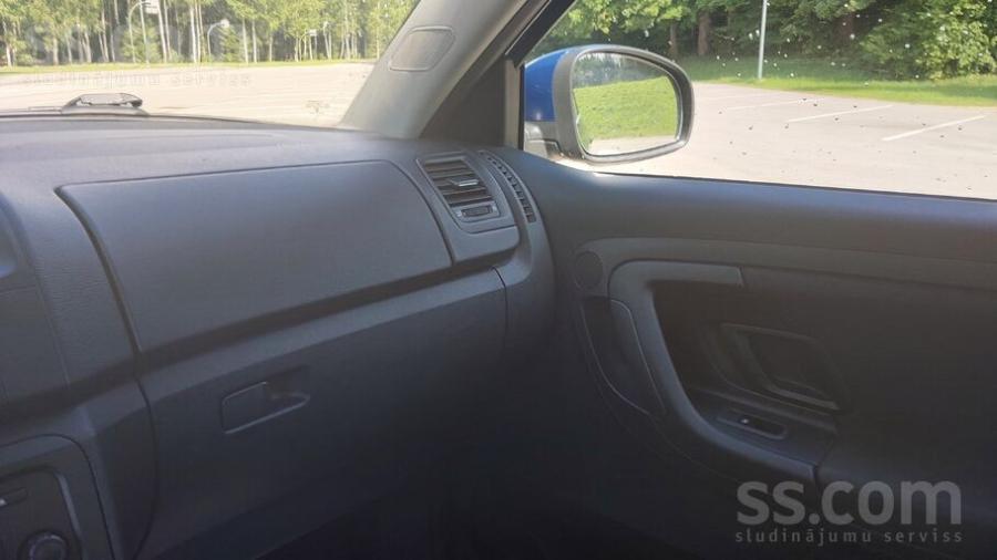 Blue Skoda Fabia 2013 in Aluksne, with an engine capacity of 1.60 L and mileage of 0 thousand km for 2250 €, photo 20 on AUTOMOTO.COM.LV