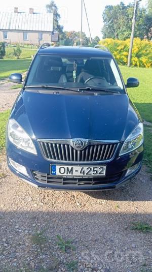 Zils Skoda Fabia 2013 Krāslava, ar dzinēja tilpumu 1.60 L un nobraukumu 287 tūkst. km par 3500 €, foto 7 vietnē AUTOMOTO.COM.LV