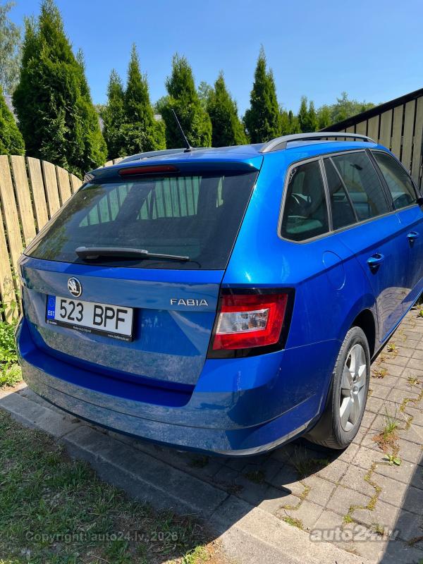 Blue Skoda Fabia 2015 in Viljandi, with an engine capacity of 1.20 L and mileage of 64 thousand km for 9200 €, photo 2 on AUTOMOTO.COM.LV