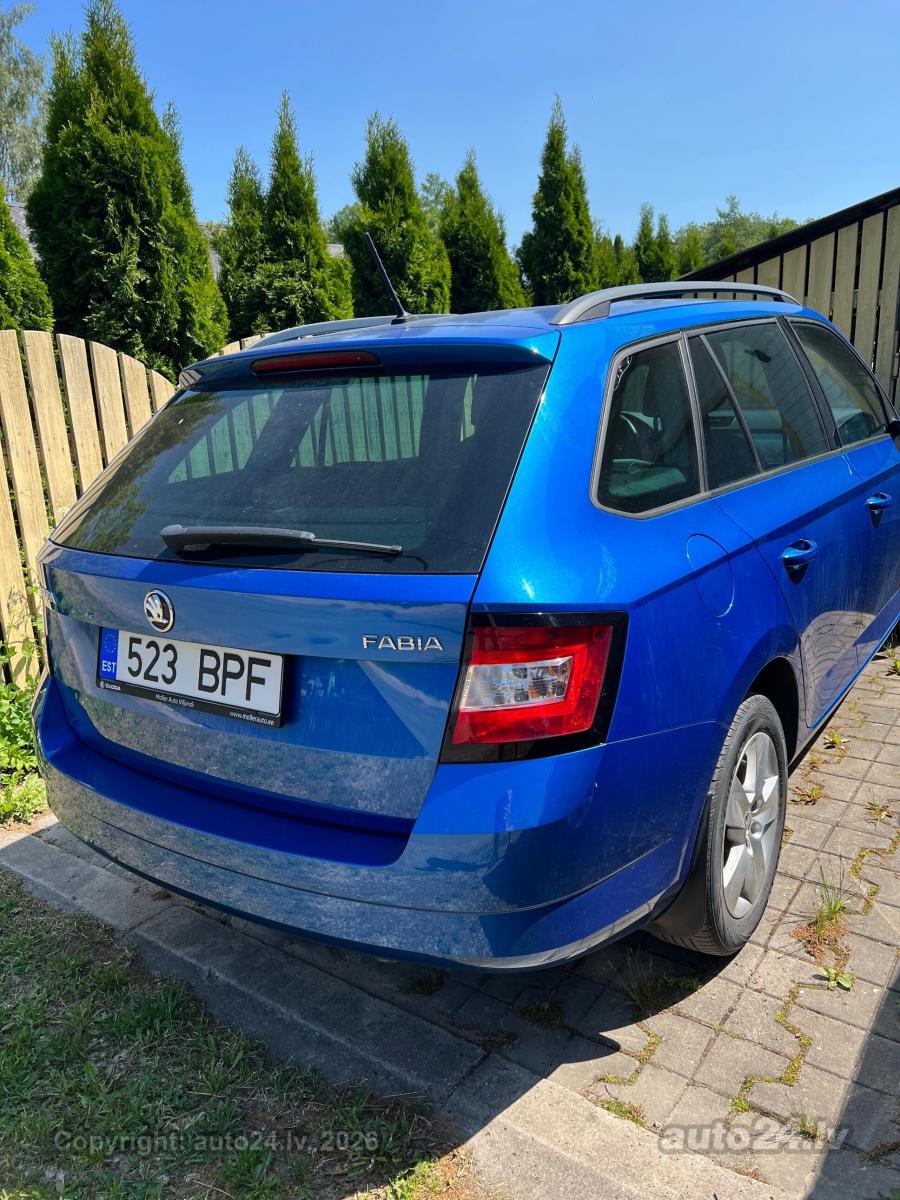 Blue Skoda Fabia 2015 in Viljandi, with an engine capacity of 1.20 L and mileage of 64 thousand km for 9200 €, photo 3 on AUTOMOTO.COM.LV