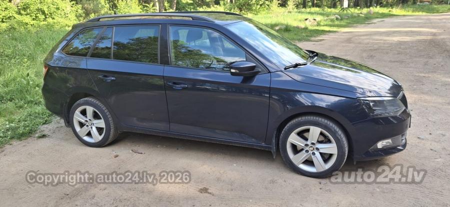 Zils Skoda Fabia 2015 Tallina, ar dzinēja tilpumu 1.20 L un nobraukumu 108 tūkst. km par 6400 €, foto 1 vietnē AUTOMOTO.COM.LV