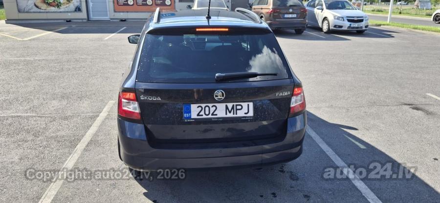 Zils Skoda Fabia 2015 Tallina, ar dzinēja tilpumu 1.20 L un nobraukumu 108 tūkst. km par 6400 €, foto 7 vietnē AUTOMOTO.COM.LV