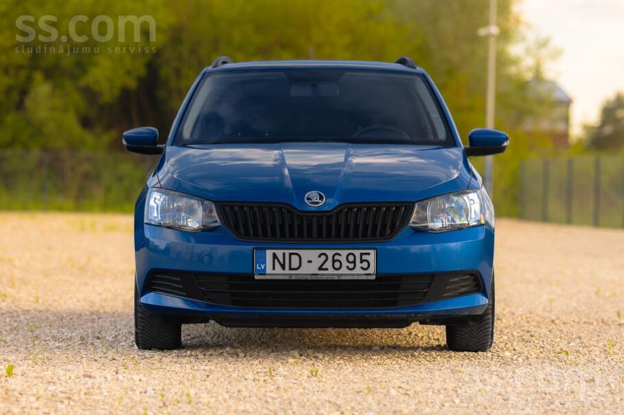 Zils Skoda Fabia 2015 Jelgava, ar dzinēja tilpumu 1.40 L un nobraukumu 258 tūkst. km par 5000 €, foto 3 vietnē AUTOMOTO.COM.LV