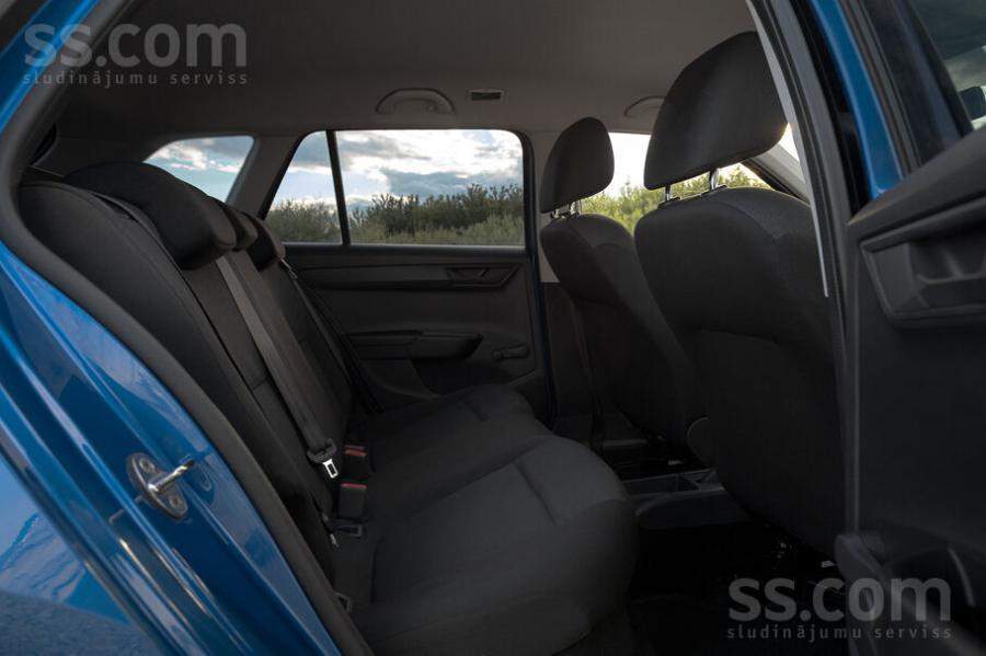 Zils Skoda Fabia 2015 Jelgava, ar dzinēja tilpumu 1.40 L un nobraukumu 258 tūkst. km par 5000 €, foto 10 vietnē AUTOMOTO.COM.LV
