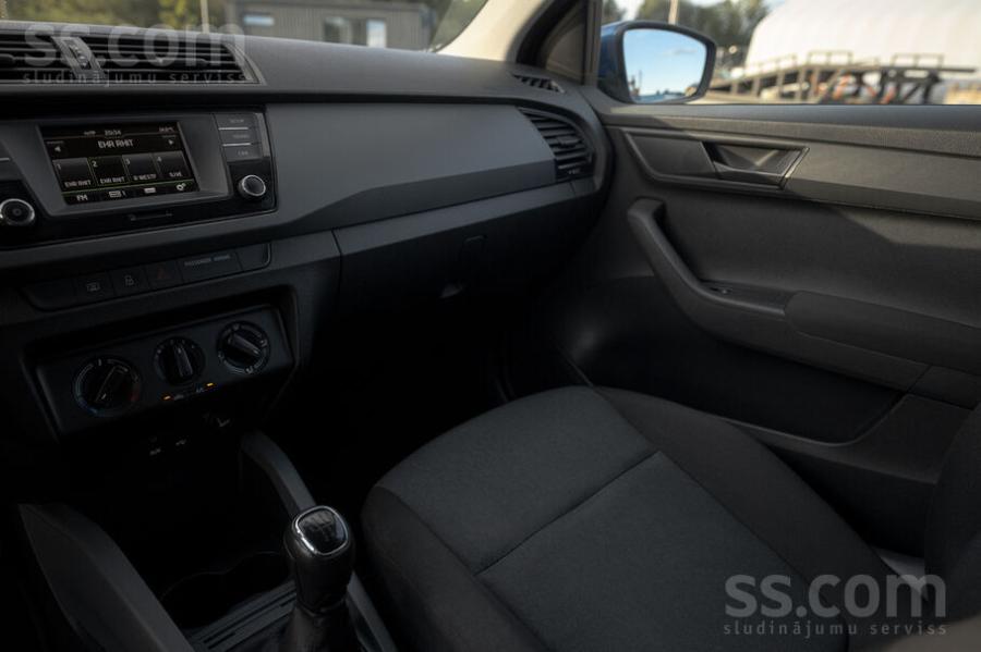 Zils Skoda Fabia 2015 Jelgava, ar dzinēja tilpumu 1.40 L un nobraukumu 258 tūkst. km par 5000 €, foto 16 vietnē AUTOMOTO.COM.LV