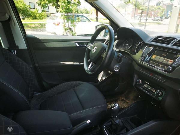 Zils Skoda Fabia 2015 Viļņa, ar dzinēja tilpumu 1.20 L un nobraukumu 79 tūkst. km par 5000 €, foto 6 vietnē AUTOMOTO.COM.LV