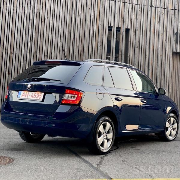Blue Skoda Fabia 2015 in Jelgava, with an engine capacity of 1.20 L and mileage of 0 thousand km for 4950 €, photo 4 on AUTOMOTO.COM.LV