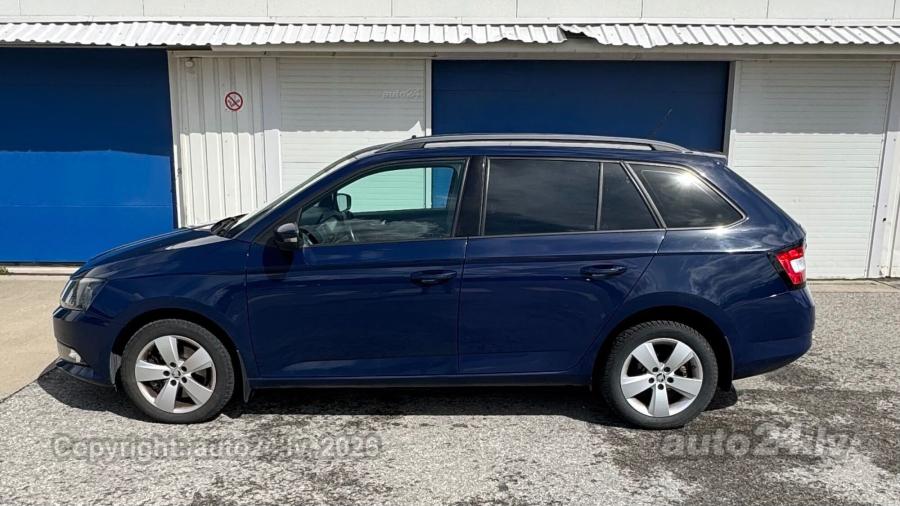 Blue Skoda Fabia 2015 in Tallinn, with an engine capacity of 1.20 L and mileage of 117 thousand km for 8399 €, photo 4 on AUTOMOTO.COM.LV