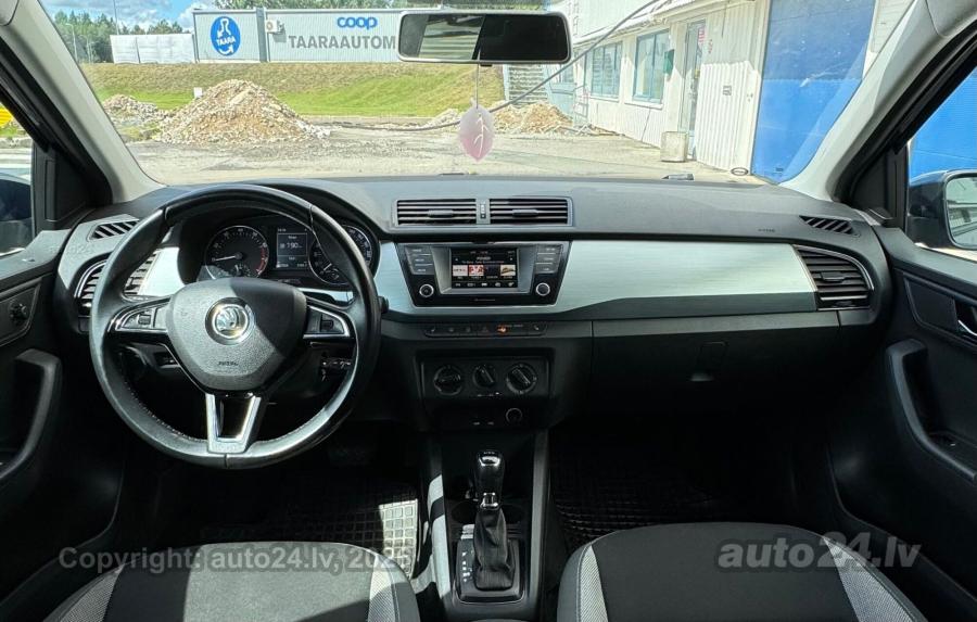 Blue Skoda Fabia 2015 in Tallinn, with an engine capacity of 1.20 L and mileage of 117 thousand km for 8399 €, photo 8 on AUTOMOTO.COM.LV