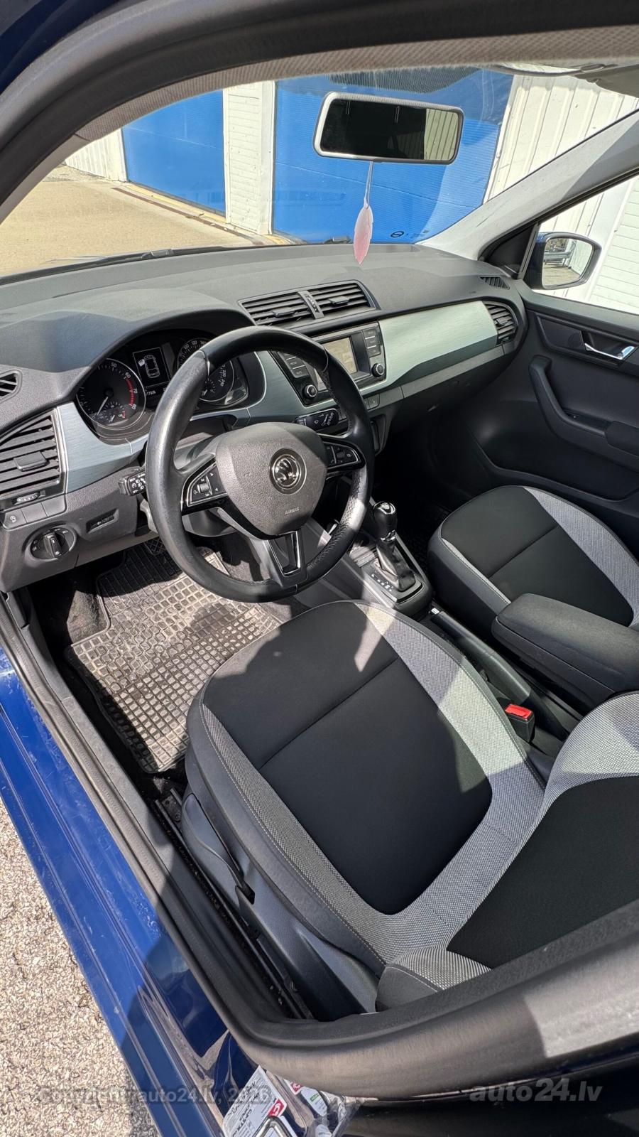 Blue Skoda Fabia 2015 in Tallinn, with an engine capacity of 1.20 L and mileage of 117 thousand km for 8399 €, photo 11 on AUTOMOTO.COM.LV