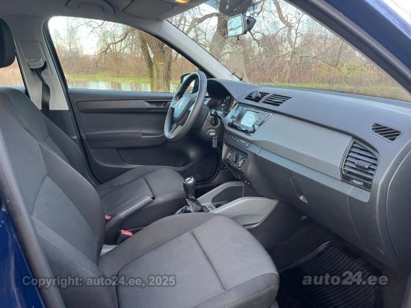 Zils Skoda Fabia 2016 Tallina, ar dzinēja tilpumu 0.00 L un nobraukumu 138 tūkst. km par 4999 €, foto 11 vietnē AUTOMOTO.COM.LV