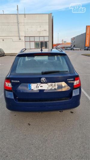 Blue Skoda Fabia 2016 in Kaunas, with an engine capacity of 1.40 L and mileage of 324 thousand km for 3400 €, photo 7 on AUTOMOTO.COM.LV