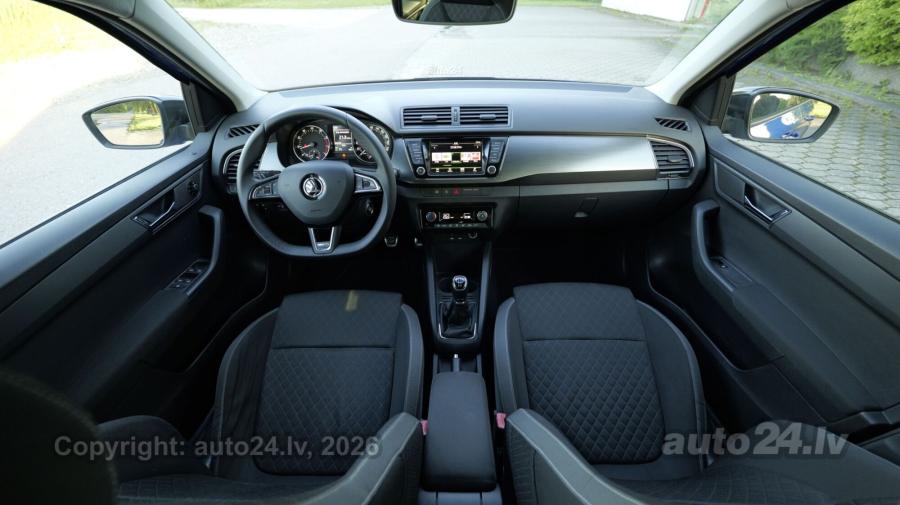Zils Skoda Fabia 2016 Tallina, ar dzinēja tilpumu 1.20 L un nobraukumu 99 tūkst. km par 7999 €, foto 12 vietnē AUTOMOTO.COM.LV