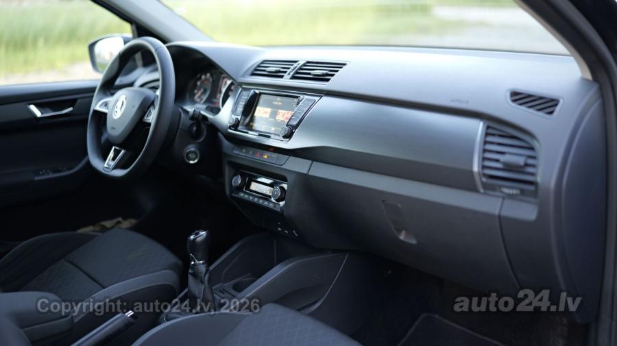Zils Skoda Fabia 2016 Tallina, ar dzinēja tilpumu 1.20 L un nobraukumu 99 tūkst. km par 7999 €, foto 18 vietnē AUTOMOTO.COM.LV
