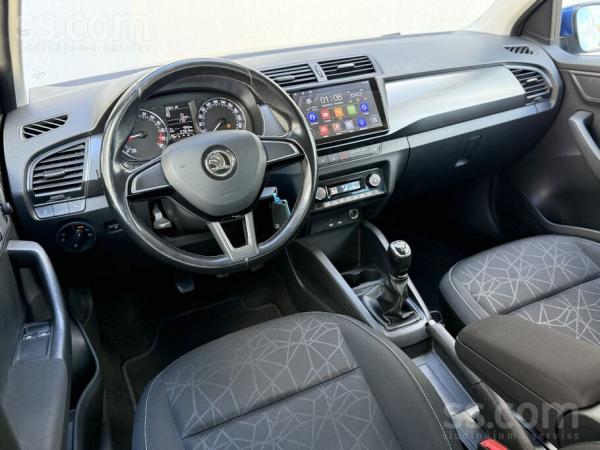 Blue Skoda Fabia 2018 in Tukums, with an engine capacity of 1.40 L and mileage of 215 thousand km for 6899 €, photo 7 on AUTOMOTO.COM.LV