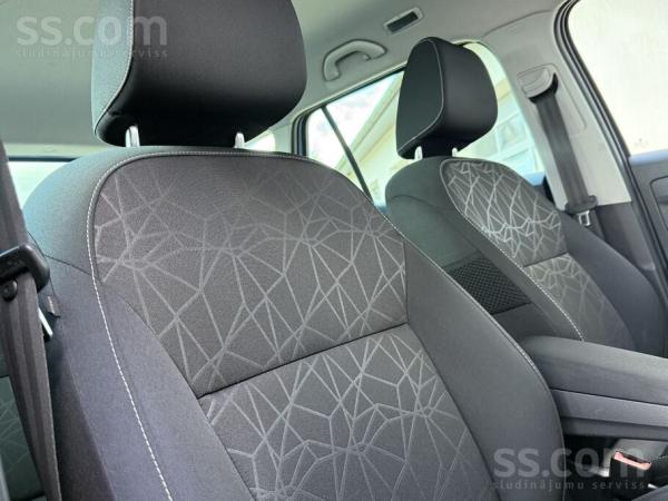 Blue Skoda Fabia 2018 in Tukums, with an engine capacity of 1.40 L and mileage of 215 thousand km for 6899 €, photo 9 on AUTOMOTO.COM.LV