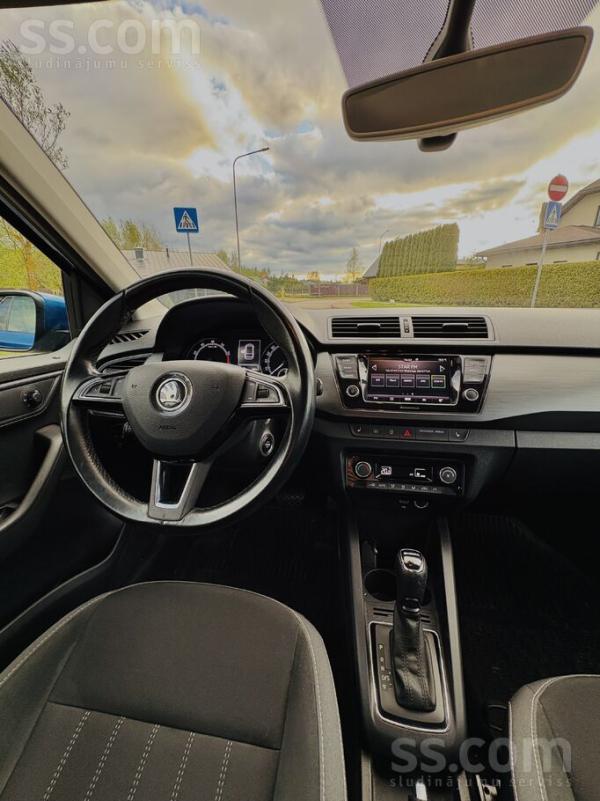 Blue Skoda Fabia 2019 in Riga, with an engine capacity of 1.00 L and mileage of 168 thousand km for 8900 €, photo 8 on AUTOMOTO.COM.LV
